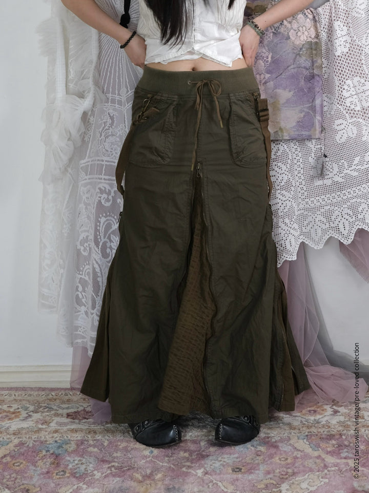 𝔊.𝔬.𝔞 tactical suspenders maxi skirt – Taro's Wish